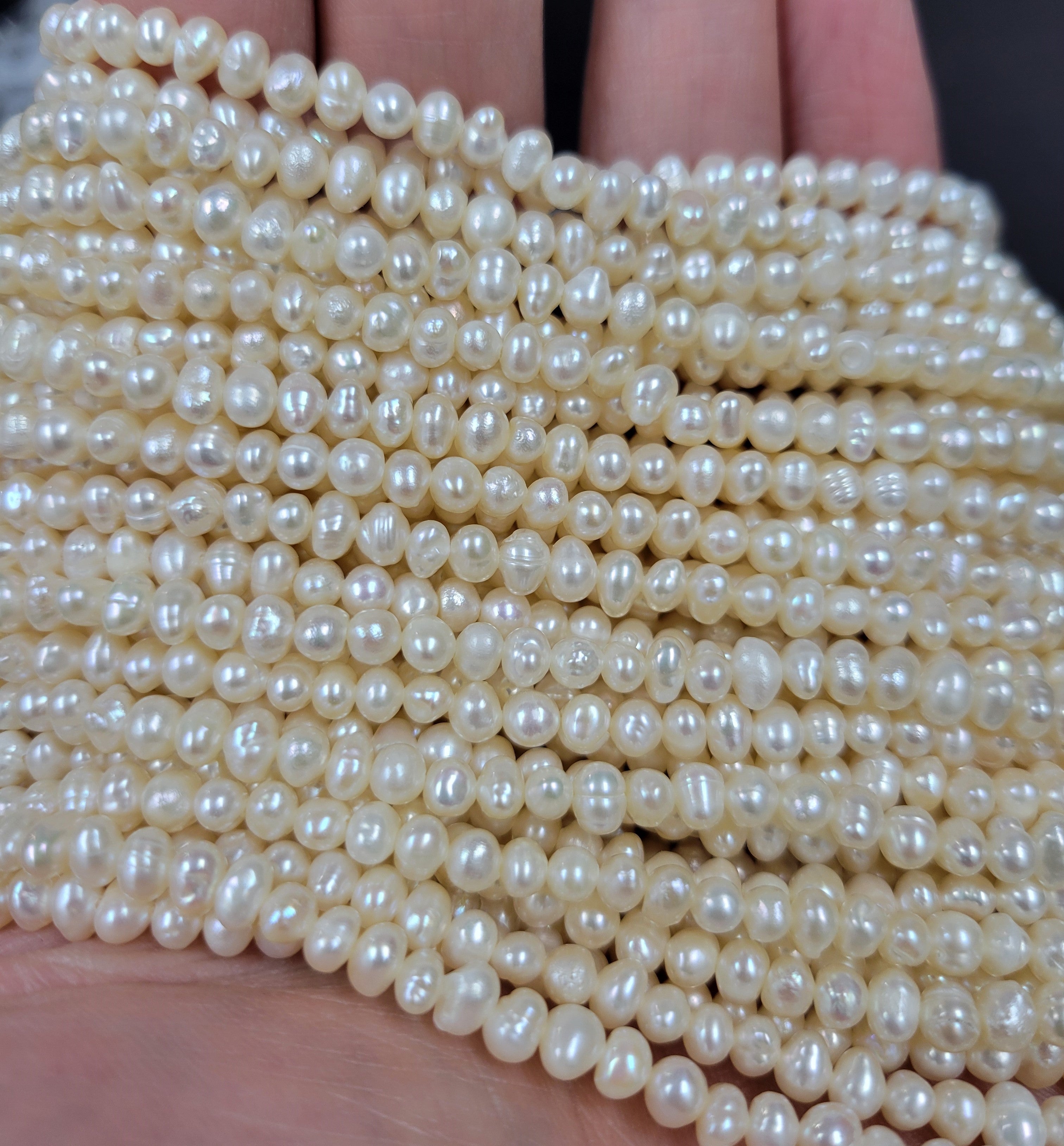 4mm Freshwater Pearls – Mayas Gems