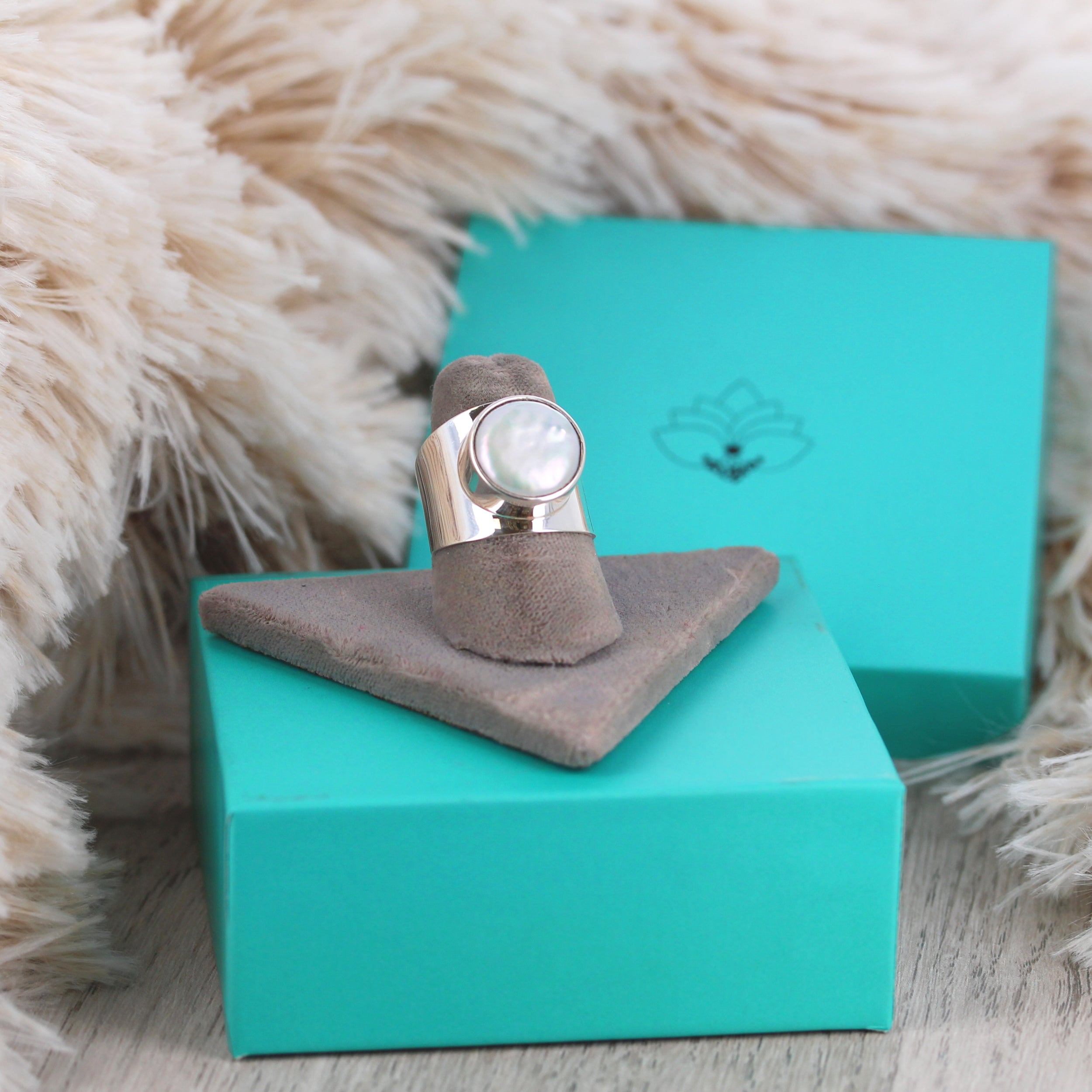 Genuine Coin Pearl Ring – Mayas Gems